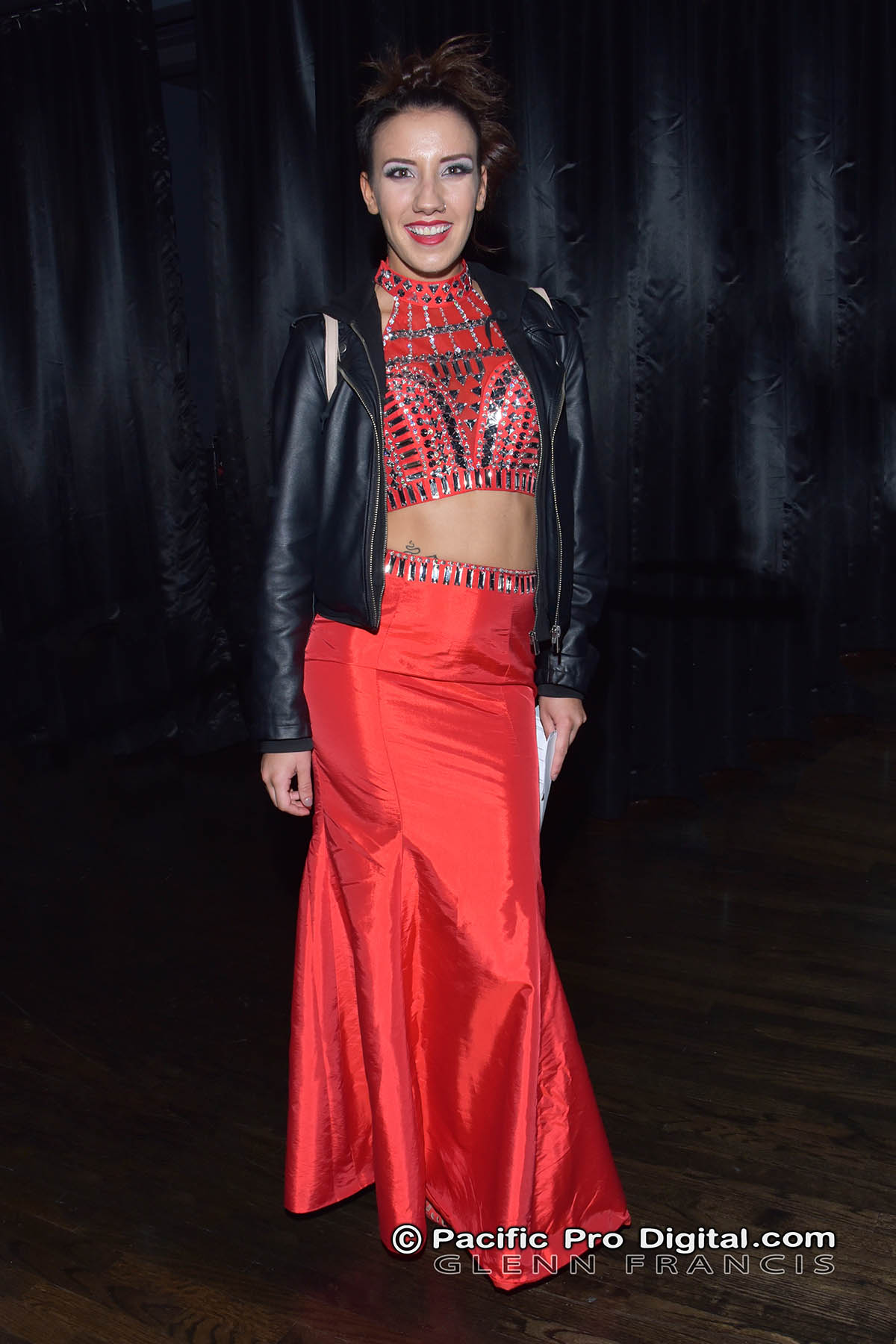 Oh yes, I have more photos from the AVN Awards red carpet! - Adult ...